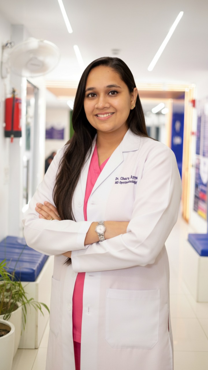 Dr. Charu Arora- Ophthalmologist (Cataract, LASIK & C3R)